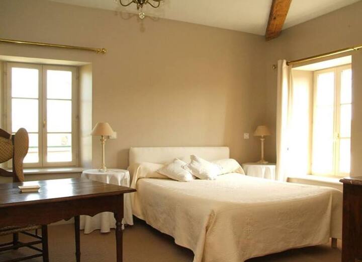 Chambre Beige 2 Personnes - Contrexéville