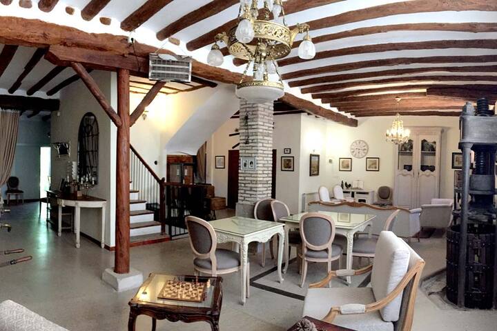 Casa Espectacular Con Jardín - Calanda