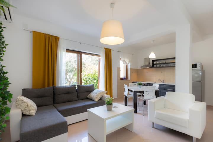 Istra Sea Side 2 Bedrooms Apartment 207 & Sea View - Rabac