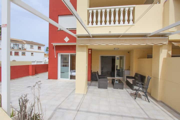 Amplia Y Luminosa Planta Baja Residencial Playasol - Denia