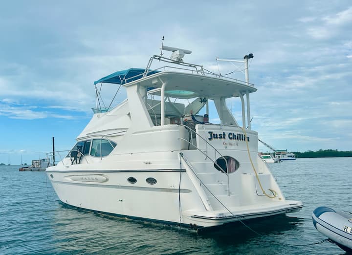 Yacht Just Chillin On Anchor! - Key West, FL