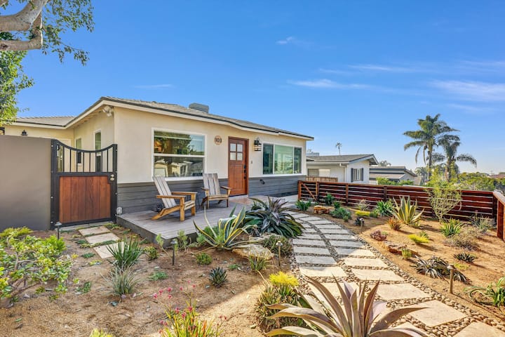 Cozy Cottage Retreat - Dana Point, CA