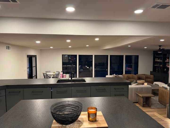 Lakeside Luxury, Sleeps 10+pool - ニューブラウンフェルズ, TX