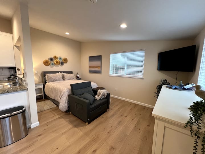 New Adu With A View Of Monterey - Monterey, CA