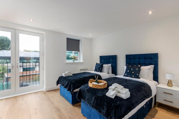 The Luxe 2bedroom Apartment By E2m, Leatherhead - Dorking