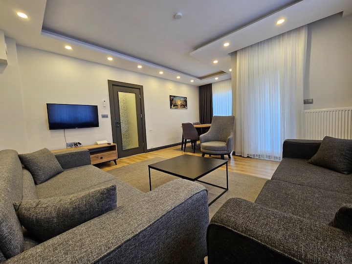 Professionally Maintained, Spacious New Suites 2-4 - Lara Beach