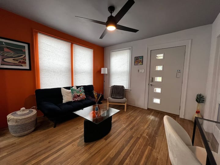 The Art House With Supreme Stay - Grosse Pointe, MI