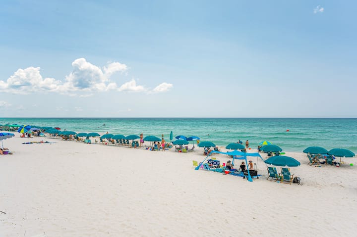 King Suite & Steps From Ocean - Fort Walton Beach, FL