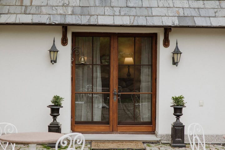 Château Ste-agnès Suite #1 - 슈똥