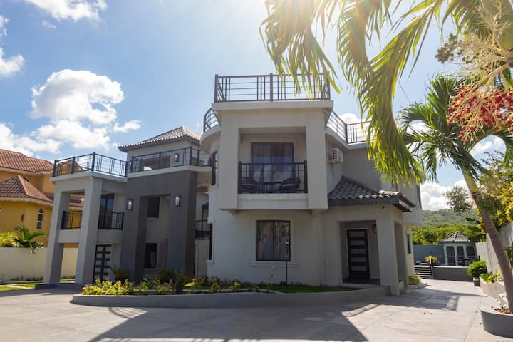 Pinnacle View Estate - Montego Bay