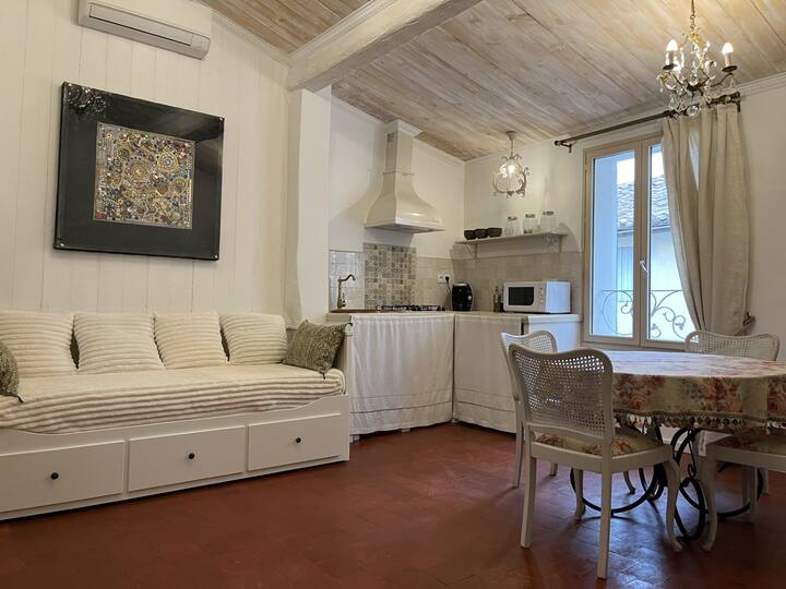 Charmant Studio En Centre-ville - Cavaillon