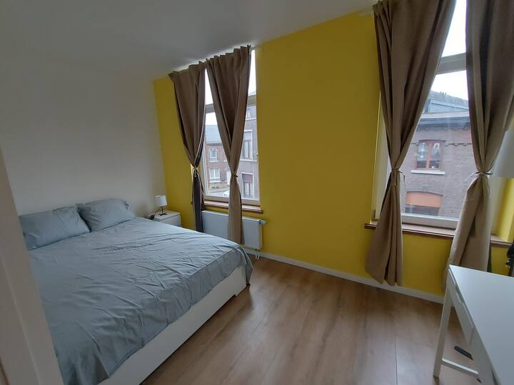 Cozy Room In Jumet-charleroi - Charleroi