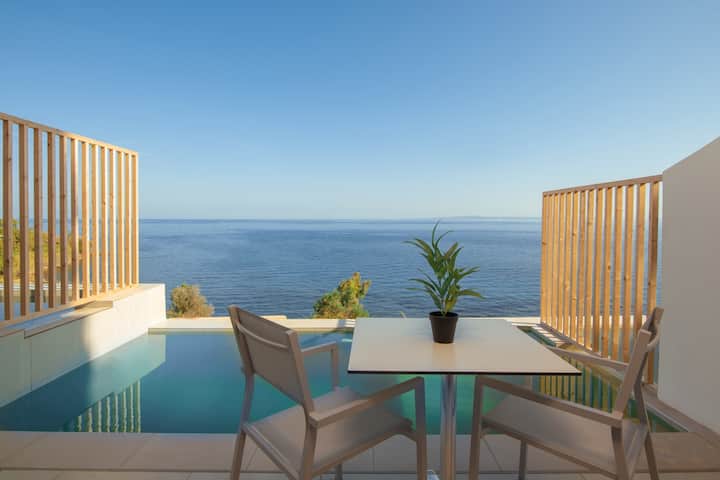 Sea View Suite With Private Pool - Zakynthos