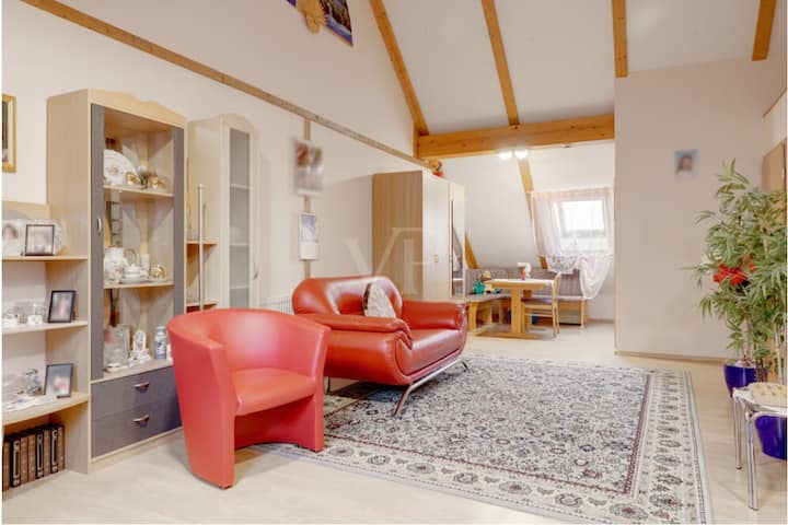 Cozy Private Room With A Built-in Bathroom - Sindelfingen