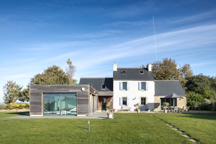 Maison Avec Piscine Intérieure - Plouescat
