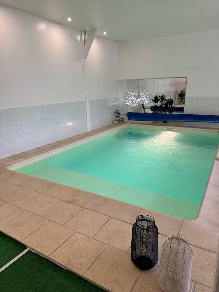 Gîte Avec Piscine Intérieure - Bourgueil