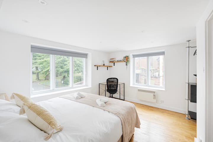 Central Flat-2bedrooms-2bath-by Fabaccommodation - Bristol