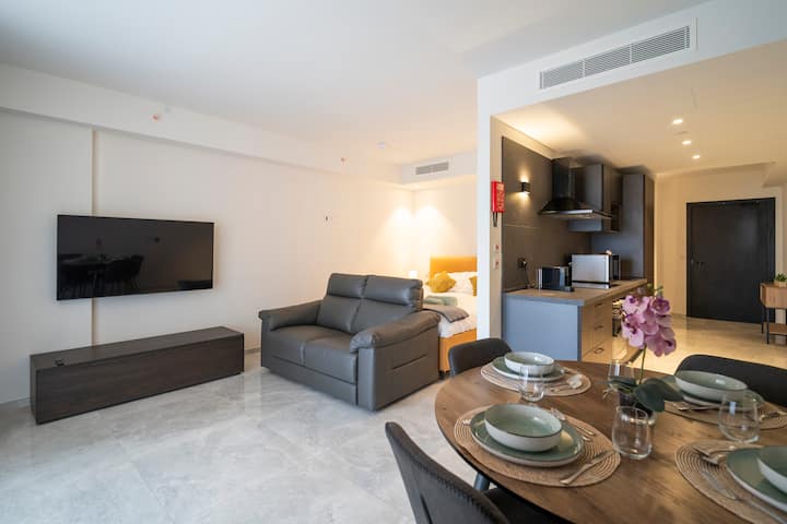 Mercury Suite By Zaha Hadid Including Pool Access - Valletta