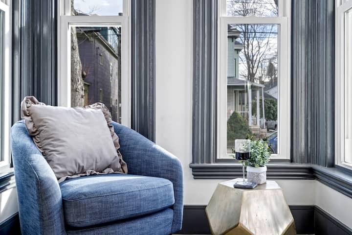 Walk To Back Cove | Smart Tv | Wi-fi | Parking - Portland, ME