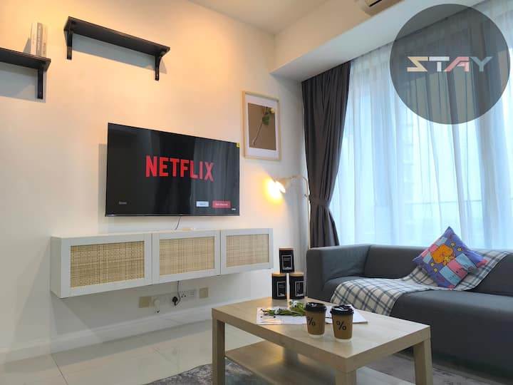 Grand Medini 2pax Comfort Relaxing Netflix Bystay - Singapore