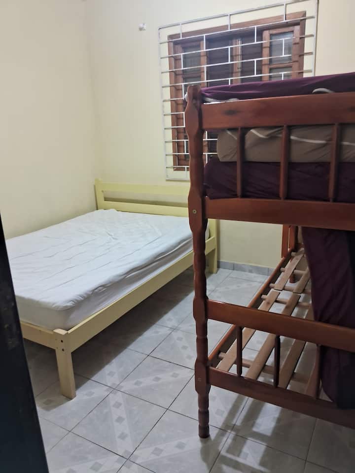 Alugo Casa Na Praia De Guaratuba - Guaratuba