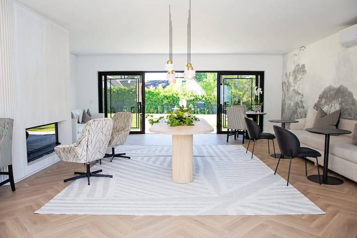 Chanel @ Coco Queen - Paarl