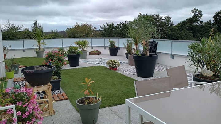 Appartement Avec Belle Terrasse. - Vezin-le-Coquet