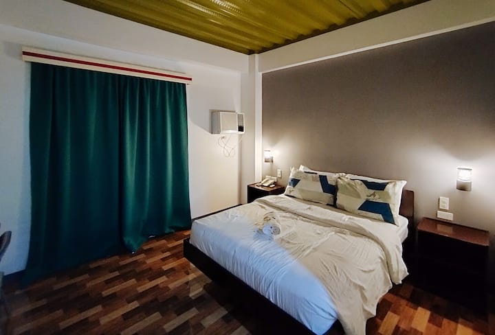 Reddoorz @ Lqj Hotel Old Buswang Kalibo - Deluxe - Kalibo