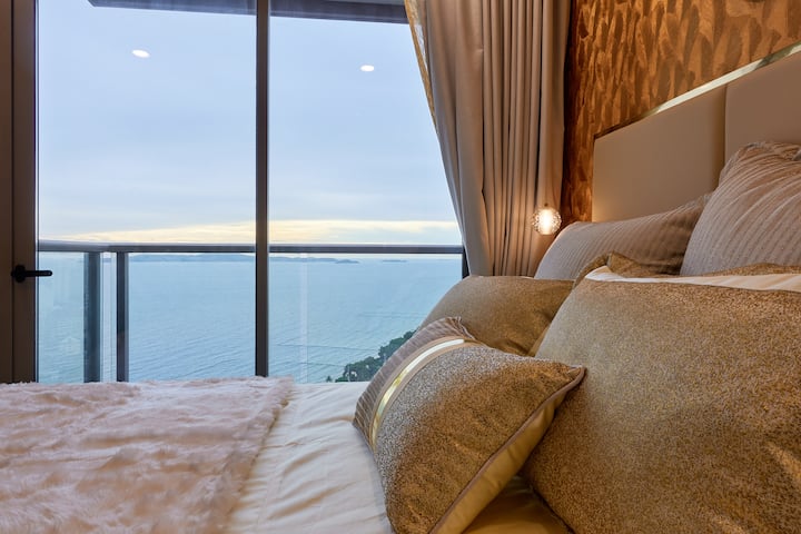 Pattya科帕豪华海景度假公寓e30qi｜ 无边泳池｜落地海景｜直达海滩｜靠近各个网红打卡点 - Pattaya City