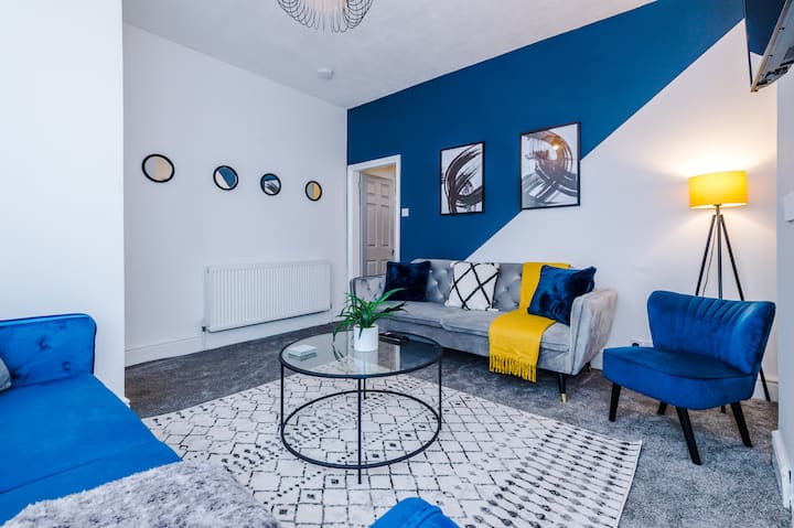 Spacious Home, Ideal For Business Stays, Sleeps 9! - Manchester
