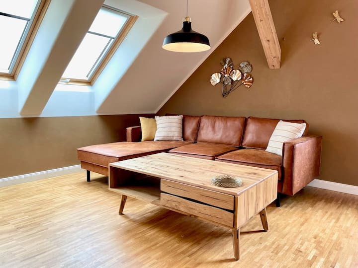 Historisches Dachgeschoss Apartment Mit Seeblick - Mittenwalde