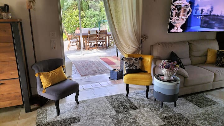 Charmante Villa 6 Pers Au Calme - Saint-Aygulf