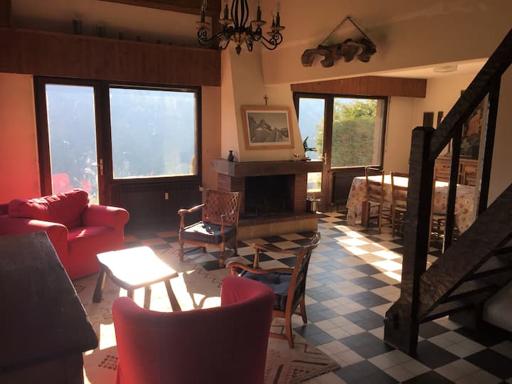 Chalet-appart 110m² + Terrasse (8-10 Pers) - La Giettaz