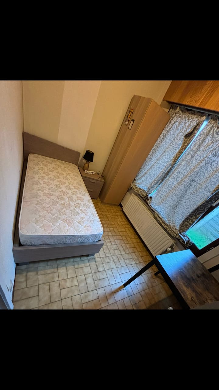 Gemeubelde Kamer Te Huur - Torhout