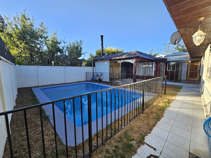 Amplia Casa Buen Barrio Piscina - Temuco