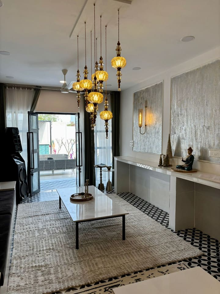 Hamlet By Bougainvillea - 노이다