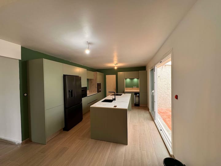 Maison Rénovée Au Calme De La Campagne - Eyguières