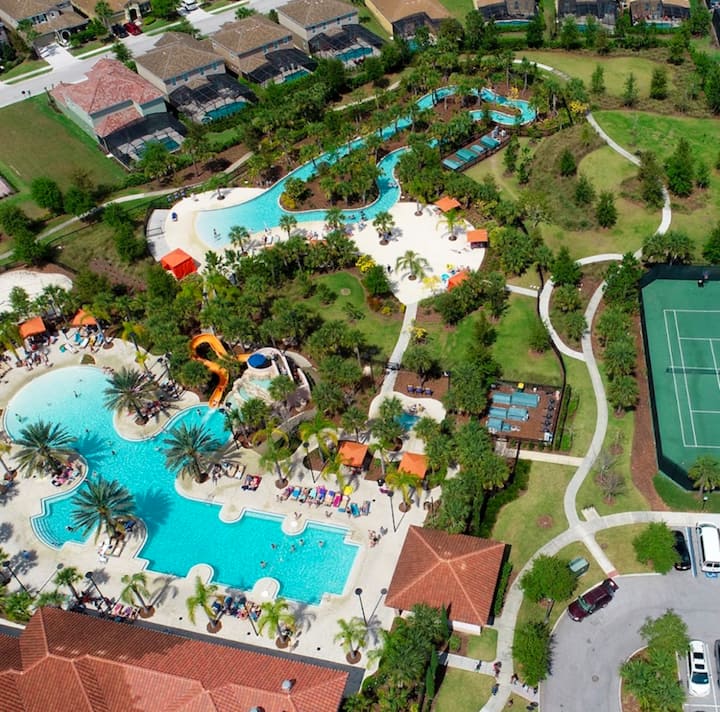 Spacious 6-bed 5.5-bath Sleeps 16+ Heated Pool/spa - Davenport, FL