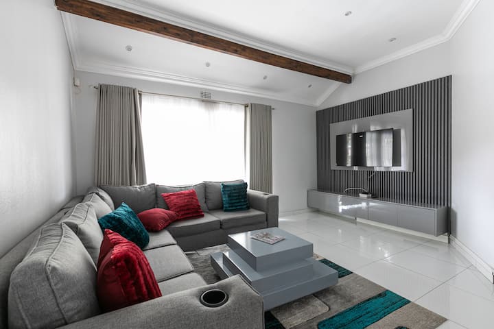 De Luxy Place, Solar, Pool, Wifi - Kempton Park