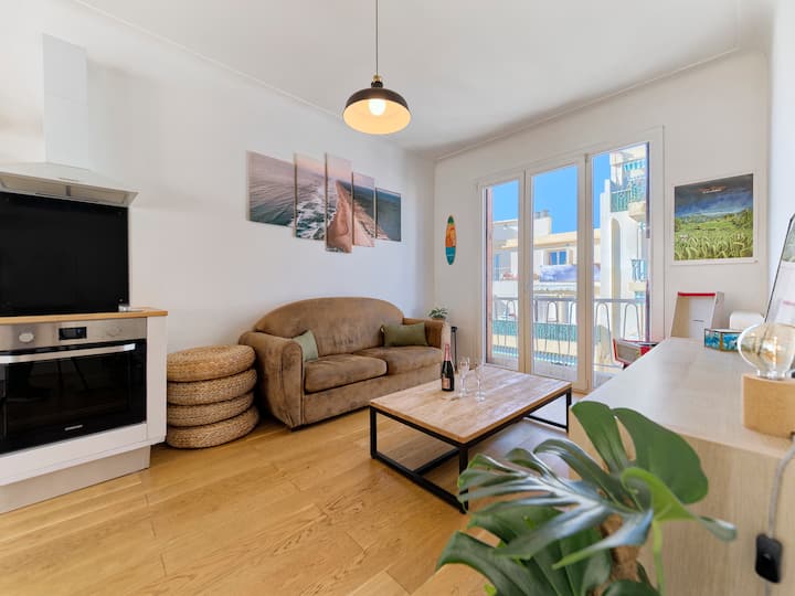 *Centre-ville-appartement 50m2-terrasse-wifi* - Nice