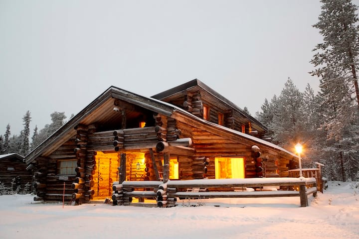 Rukalla Komea Paritalomökki - Ruka