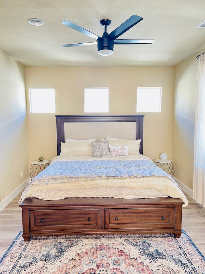 Modern Studio Minutes From Smf - Sacramento, CA