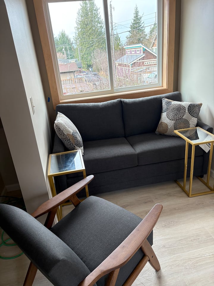 Cozy Fairhaven Apartment - Bellingham, WA