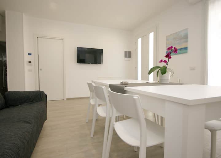 80 Quadrilocale In Zona Centrale - Bellaria-Igea Marina