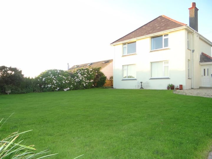 Spacious Holiday Home In Gower - Rhossili