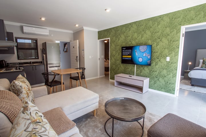 The Space To Be @ Gateway - Sacramento Snooze - Umhlanga