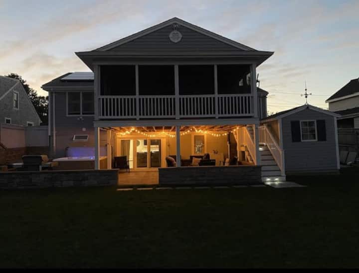 Newport County Waterfront Home! - Bristol, RI