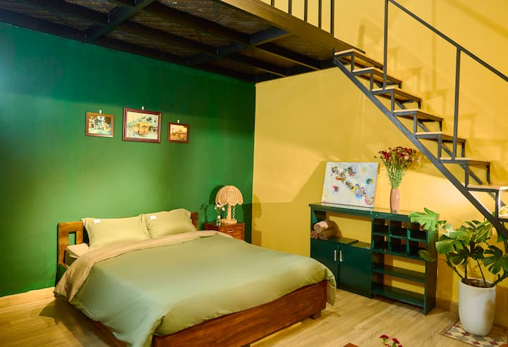 2 Beds House Near Old Quater - China