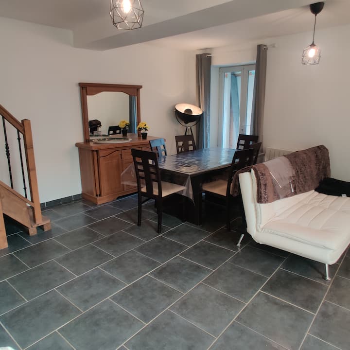 Maison, 3 Chambres Avec Jardin. - Montargis