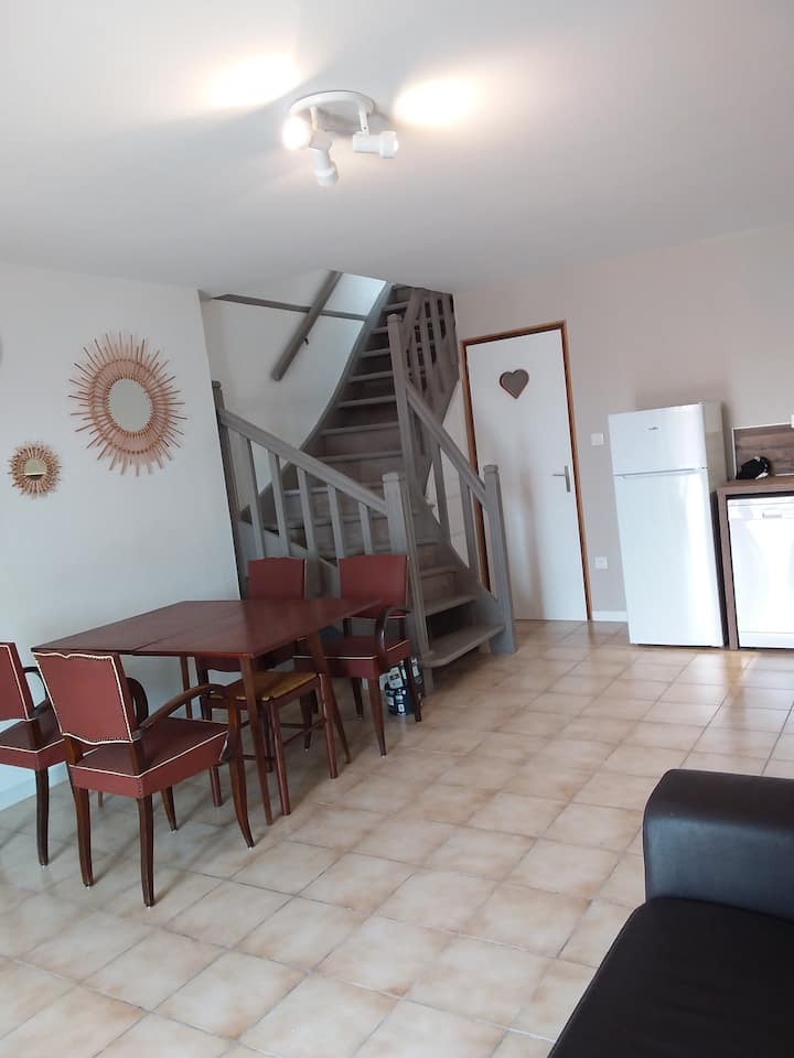 À Louer, Jolie Maison De Village - Moustiers-Sainte-Marie